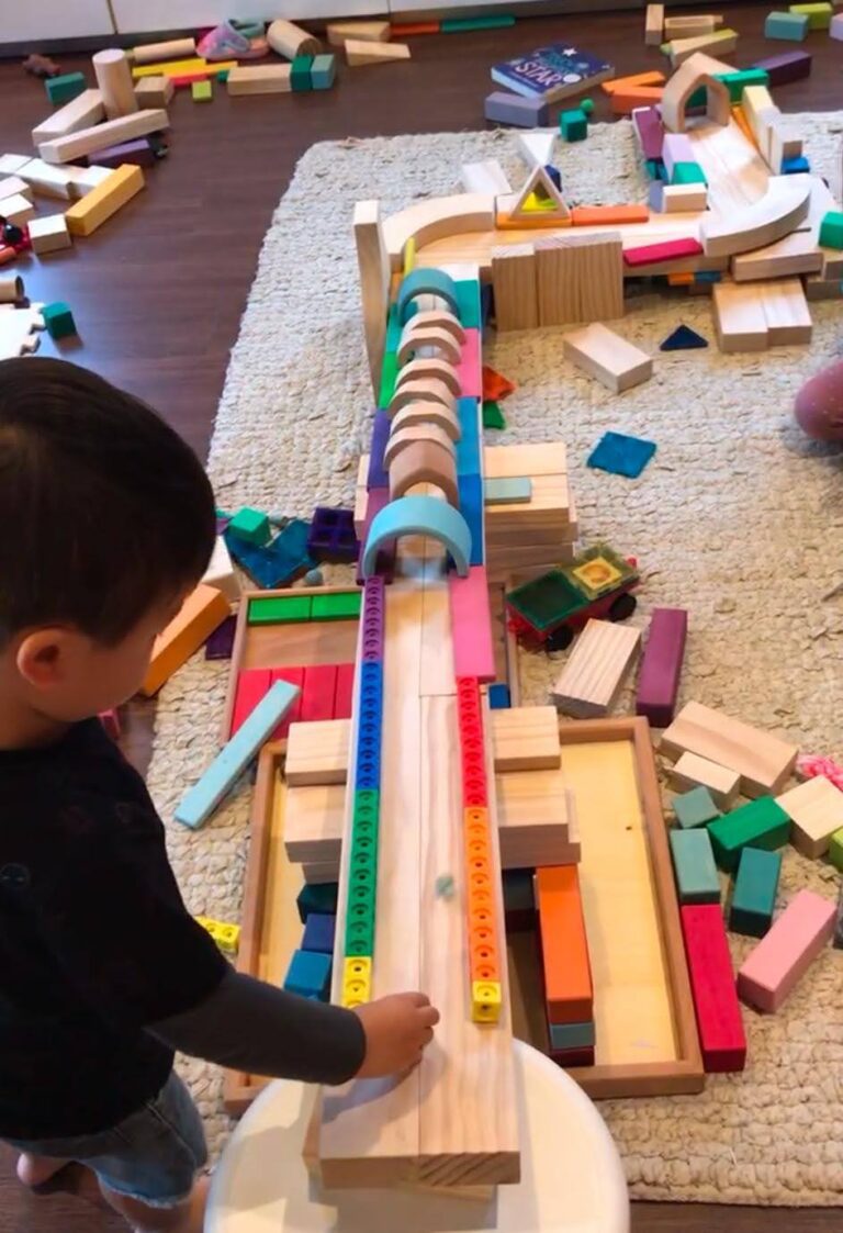 10 Fun STEM Play Activities for Toddlers and Preschoolers - Stories of Play